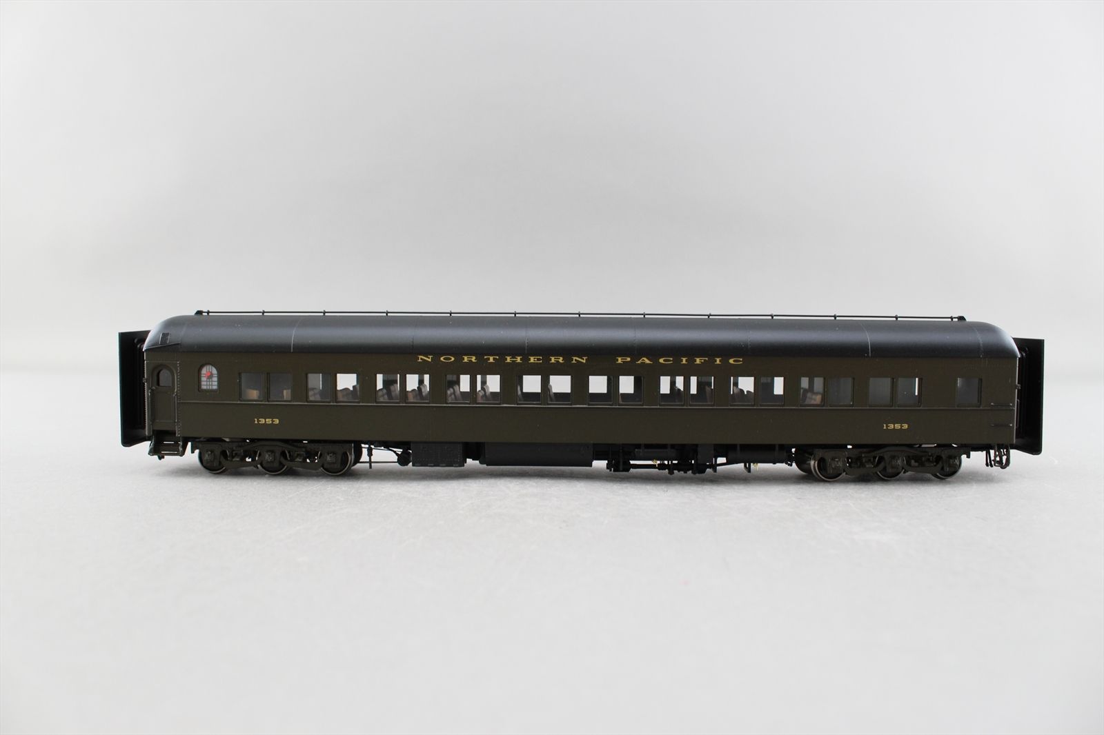 HO Brass Model - W&R NP Northern Pacific Pullman Green Deluxe Coach ...