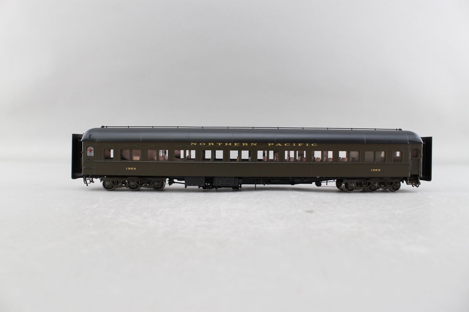 HO Brass Model - W&R NP Northern Pacific Pullman Green Deluxe Coach ...
