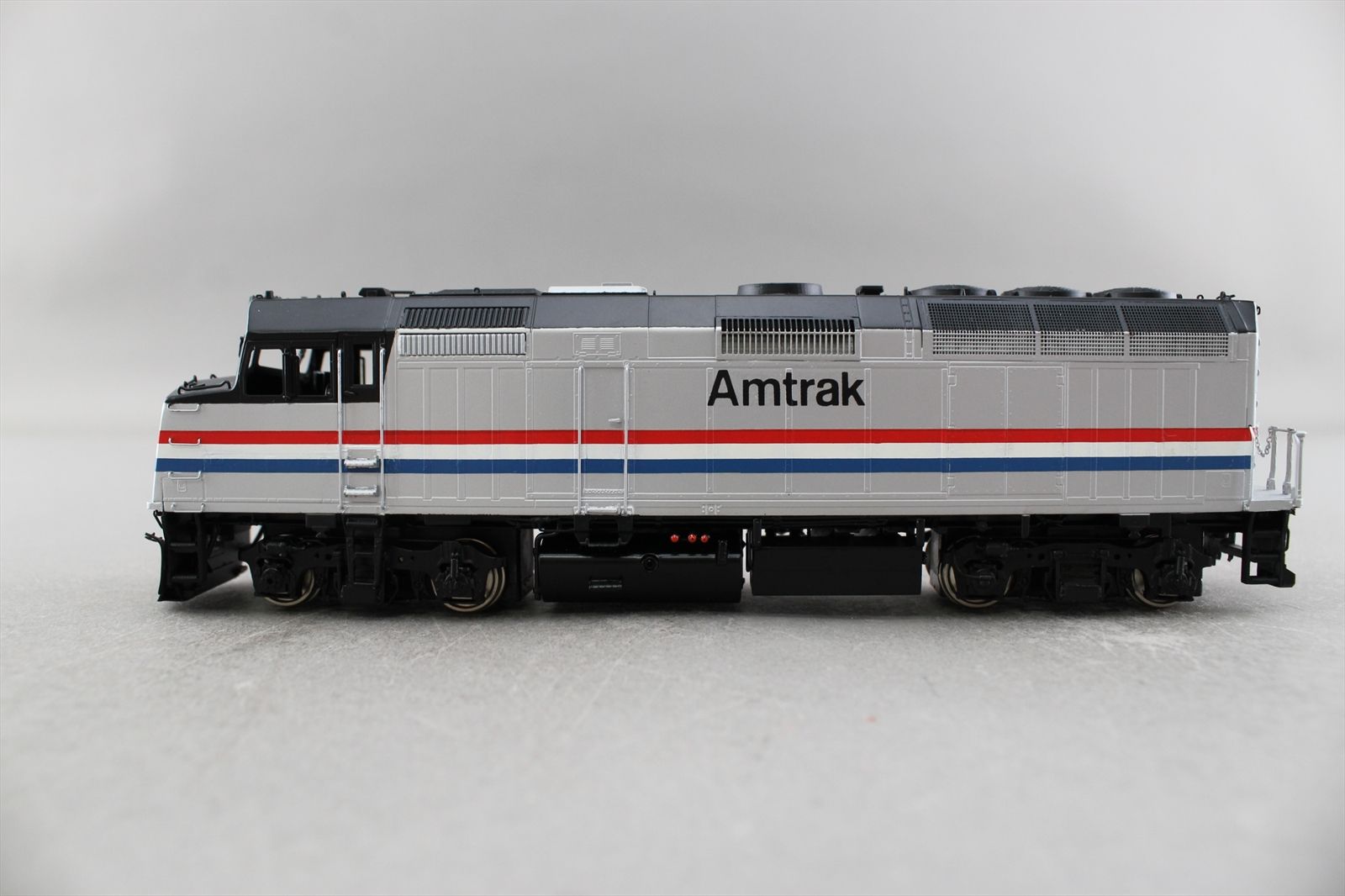 HO Brass Model - PFM Amtrak F40PH Diesel Phase 3 III Standard - F/P ...