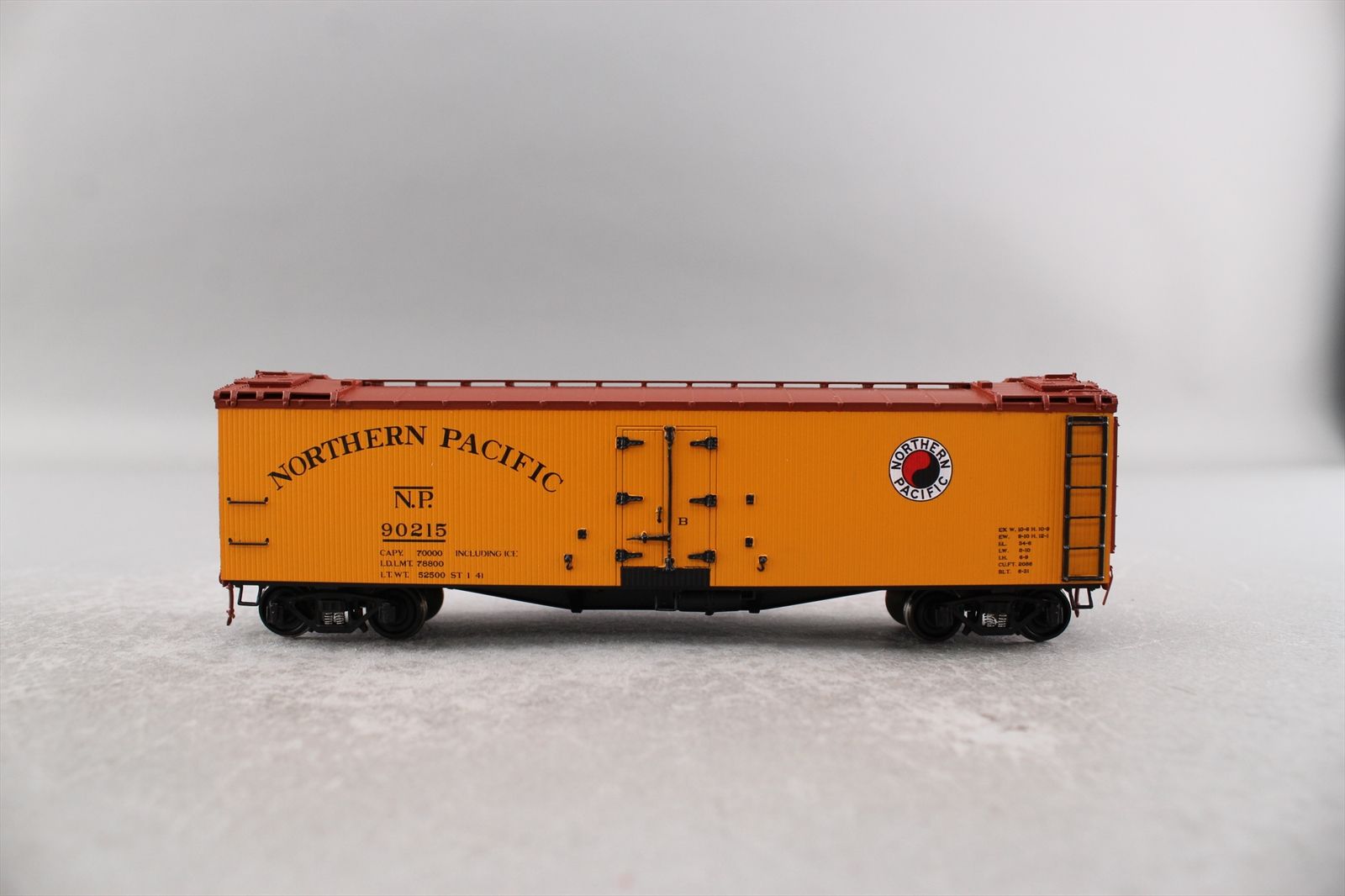 HO Brass Model - W&R NP Northern Pacific Wood Reefer Version 4 Orange ...