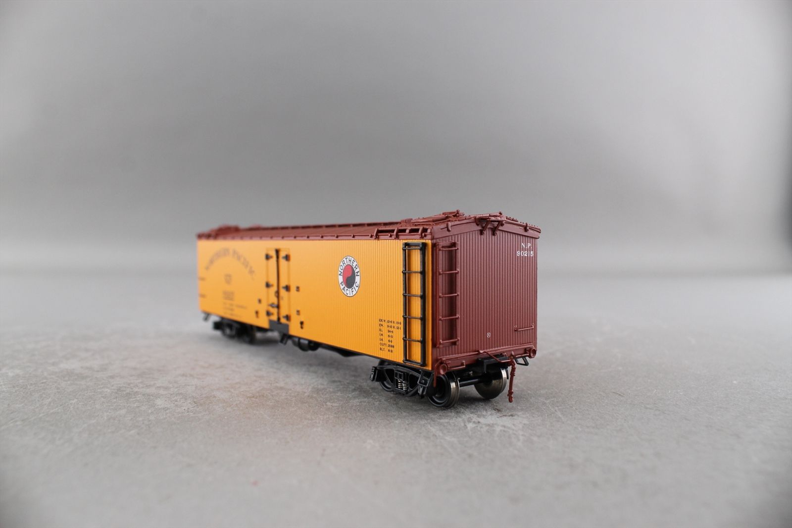 HO Brass Model - W&R NP Northern Pacific Wood Reefer Version 4 Orange ...