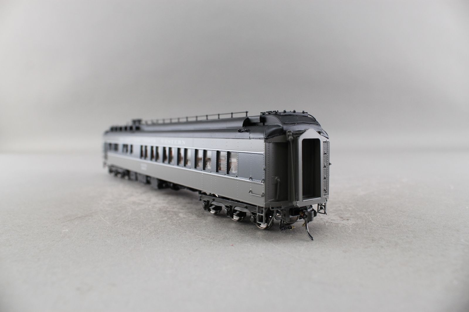 HO Brass Model - TCY 1419.1 C&NW Chicago & Northwestern 36 Seat Diner ...