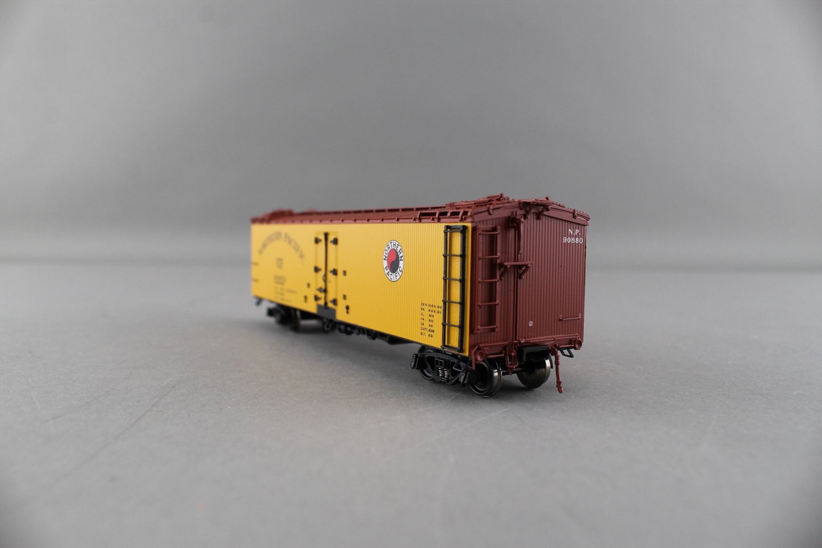 HO Brass Model - W&R Version 3 NP Northern Pacific Wood Reefer Yellow ...
