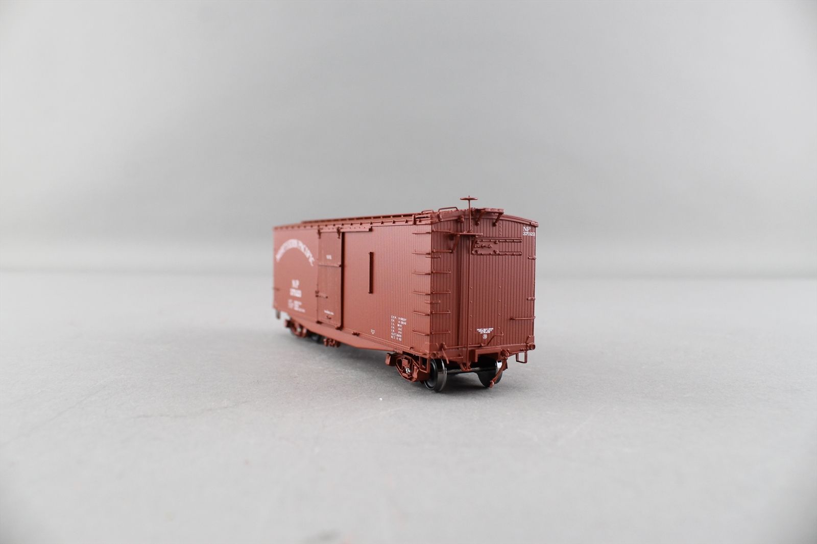 HO Brass Model - W&R Version 1 NP Northern Pacific 36' Double Sheath ...