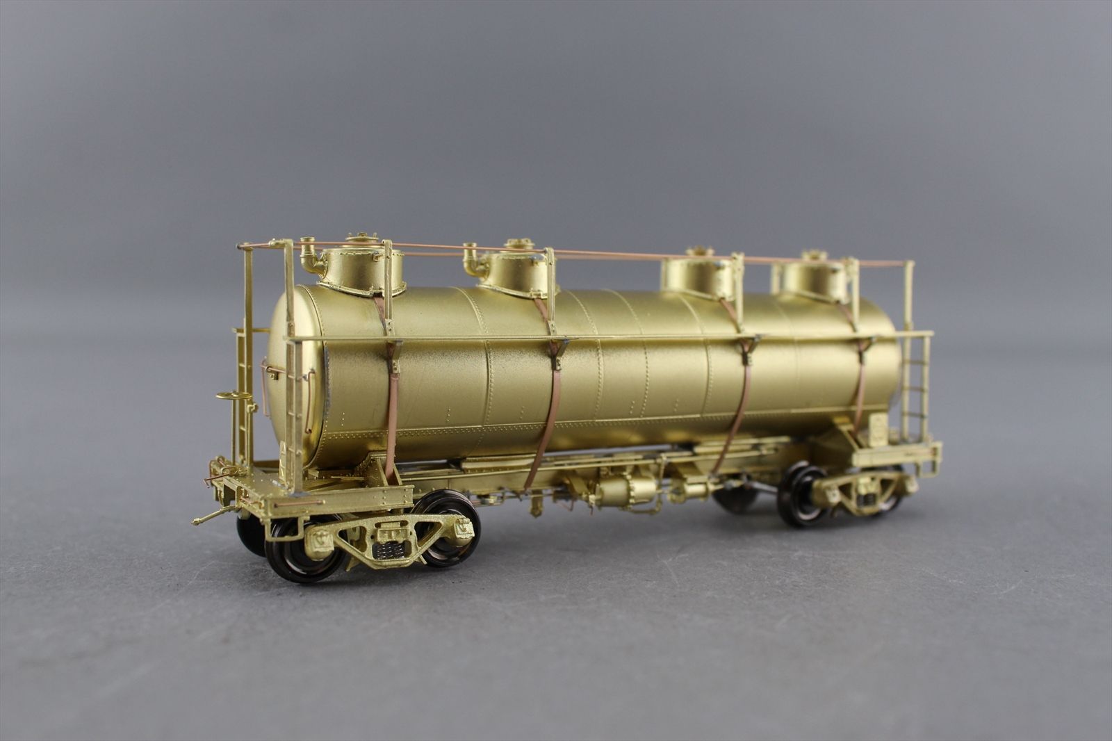 HO Brass Model - W&R Pressed Steel Car Co. High Walkway Tank Car Four ...