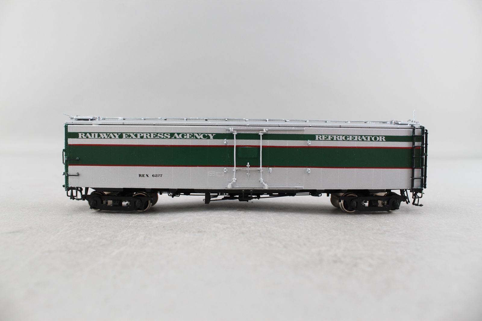 HO Brass Model - CIL 2141.1 REA Railway Express Agency Reefer Steel ...