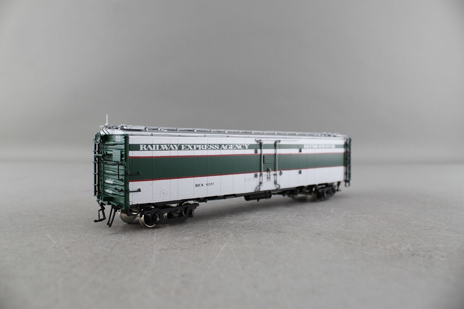 HO Brass Model - CIL 2141.1 REA Railway Express Agency Reefer Steel ...
