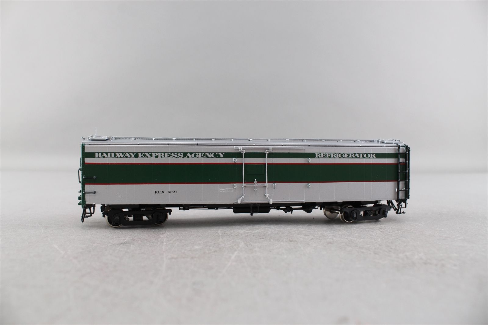 HO Brass Model - CIL 2141.1 REA Railway Express Agency Reefer Steel ...