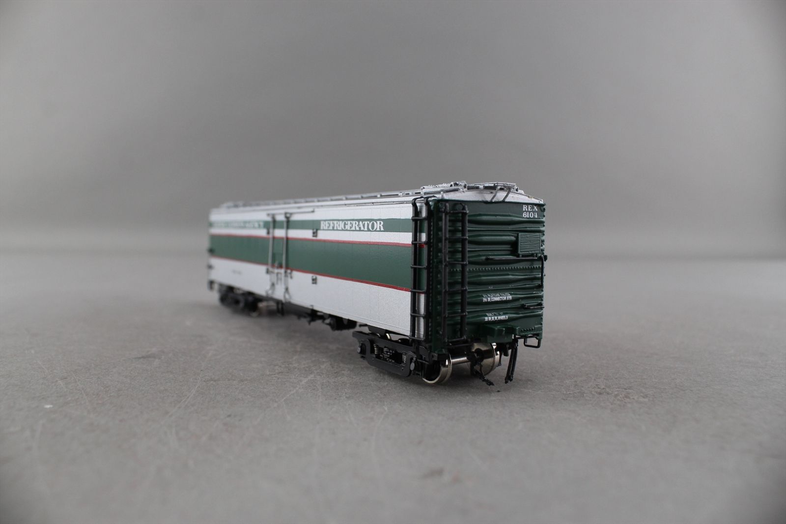 HO Brass Model - CIL 2141.1 REA Railway Express Agency Reefer Steel ...