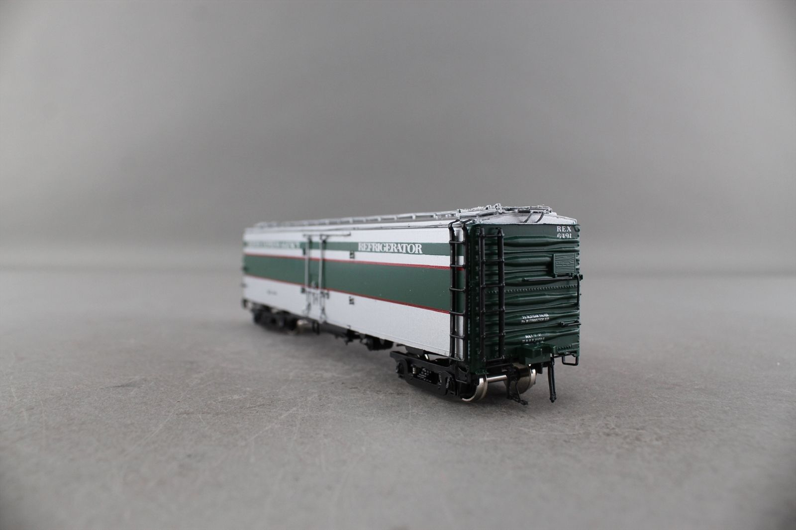 HO Brass Model - CIL 2141.1 REA Railway Express Agency Reefer Steel ...