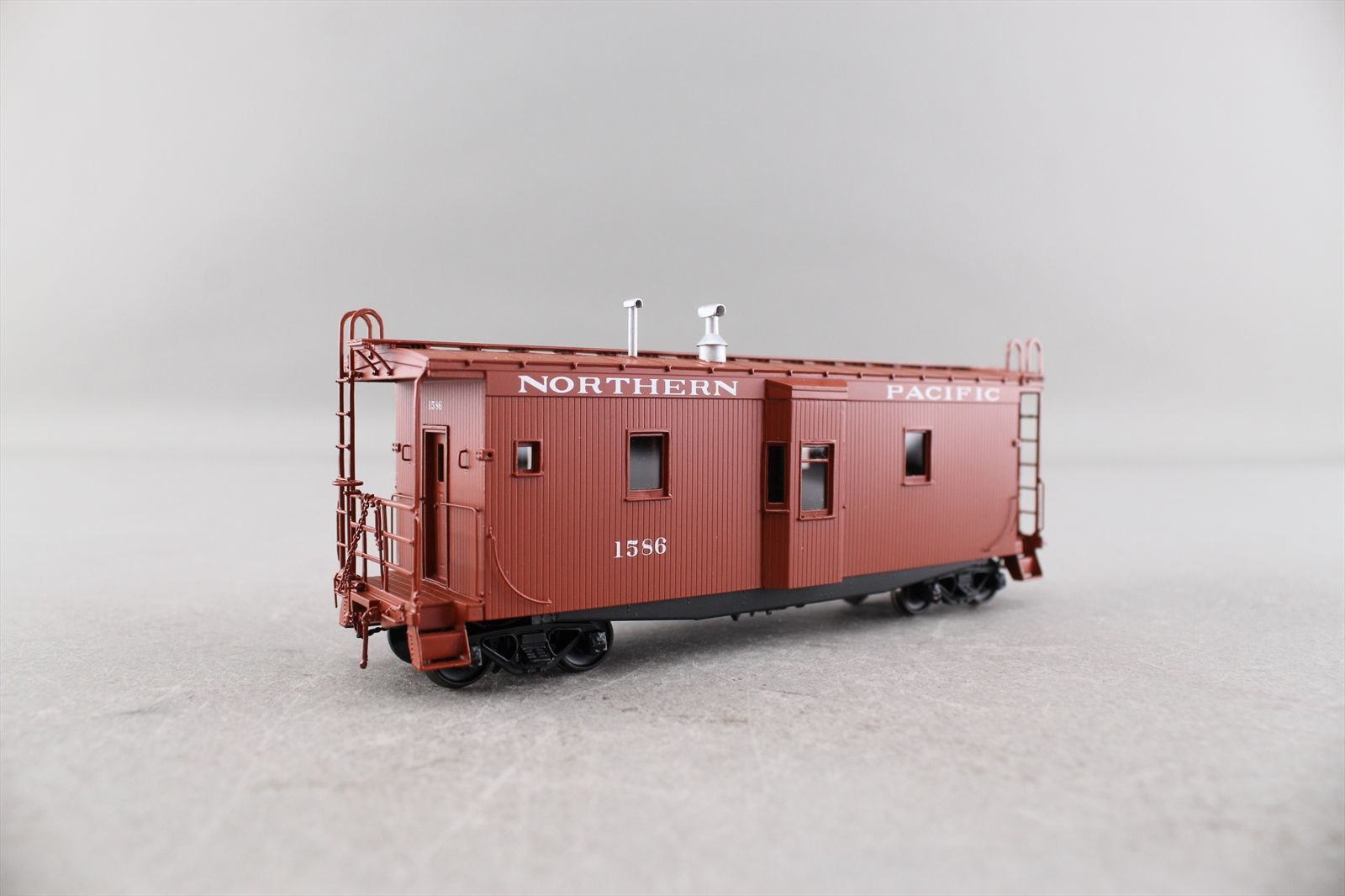 HO Brass Model - W&R Version 2 NP Northern Pacific 36' Bay Window ...