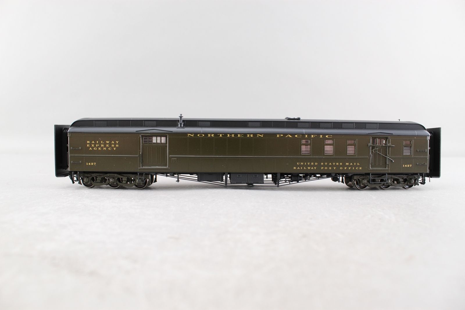 HO Brass Model – W&R NP Northern Pacific Mail & Express Car Pullman ...