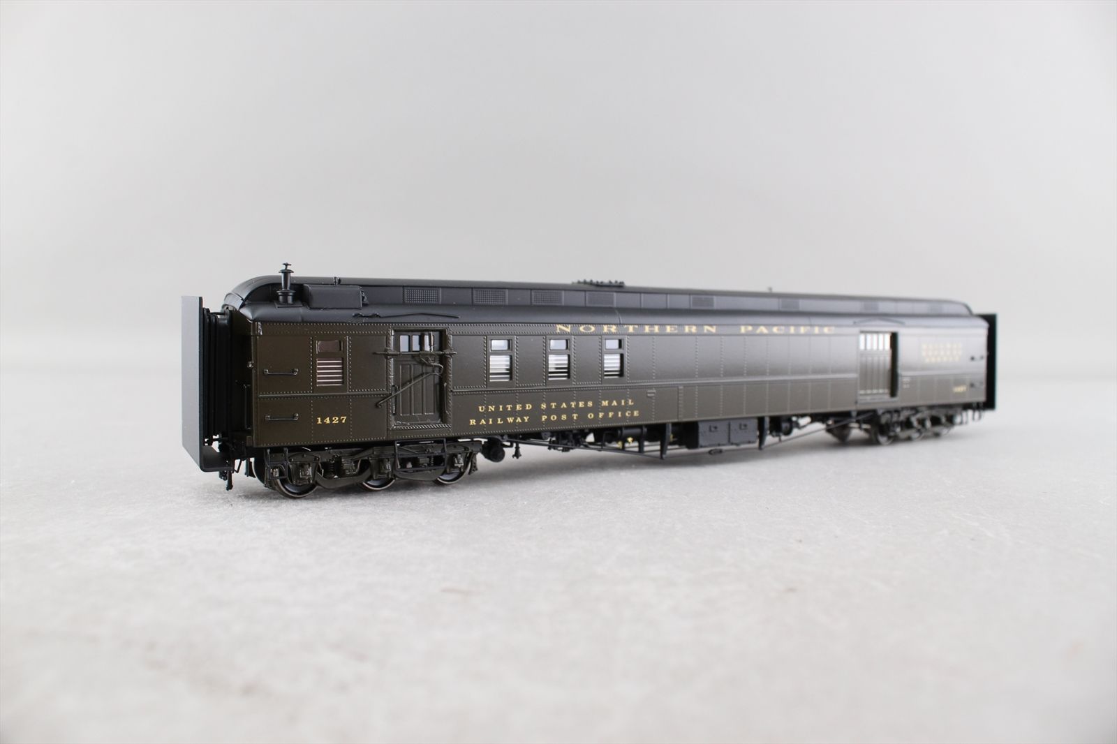 HO Brass Model – W&R NP Northern Pacific Mail & Express Car Pullman ...