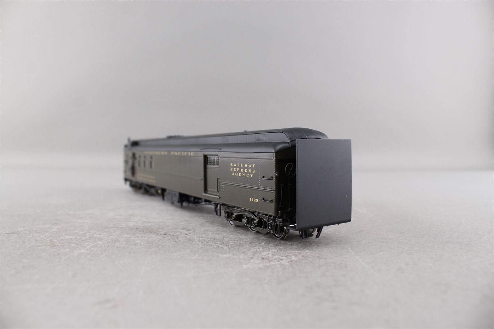 HO Brass Model – W&R NP Northern Pacific Mail & Express Car Pullman ...