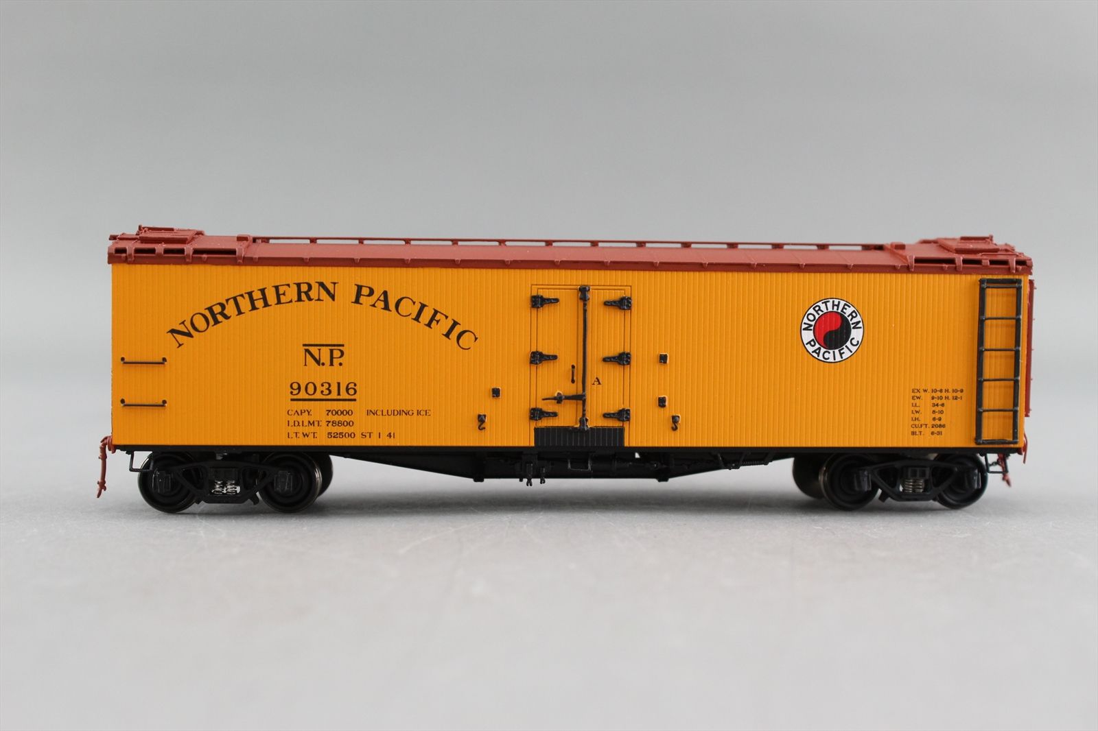 HO Brass Model - W&R Version 4 NP Northern Pacific Reefer Orange #90316 ...