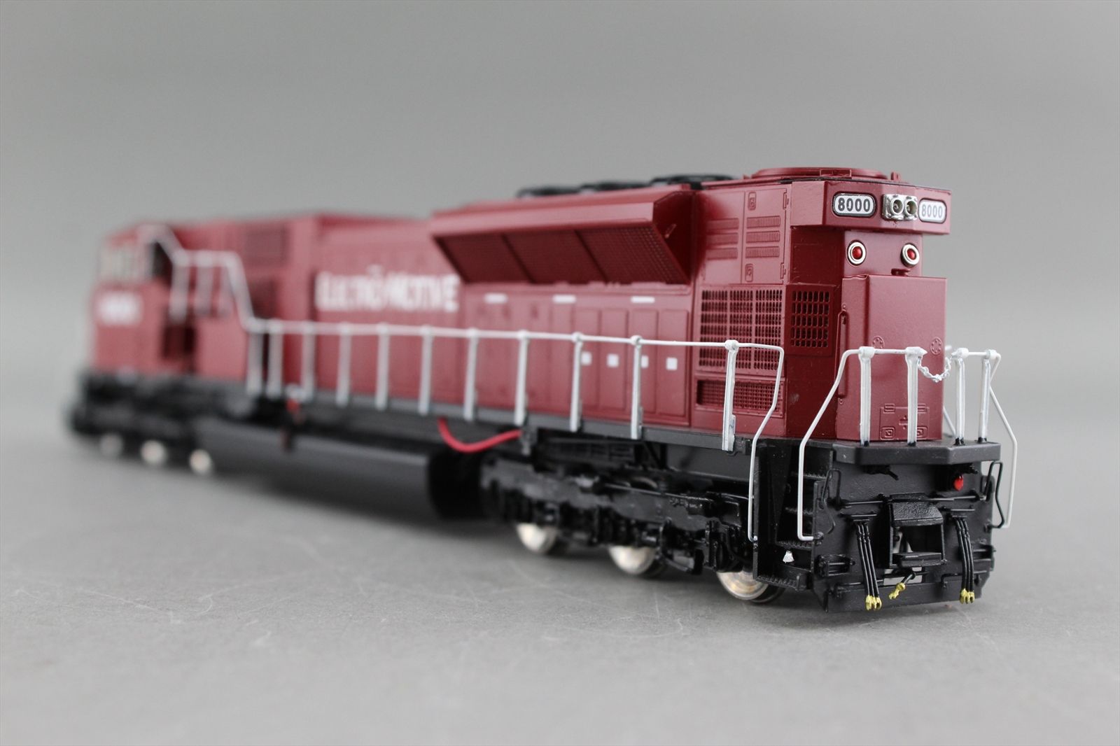 HO Brass Model – OMI 6607.1 EMD SD80MAC Demo Demonstrator #8000 – F/P – 1996 Run – Ajin