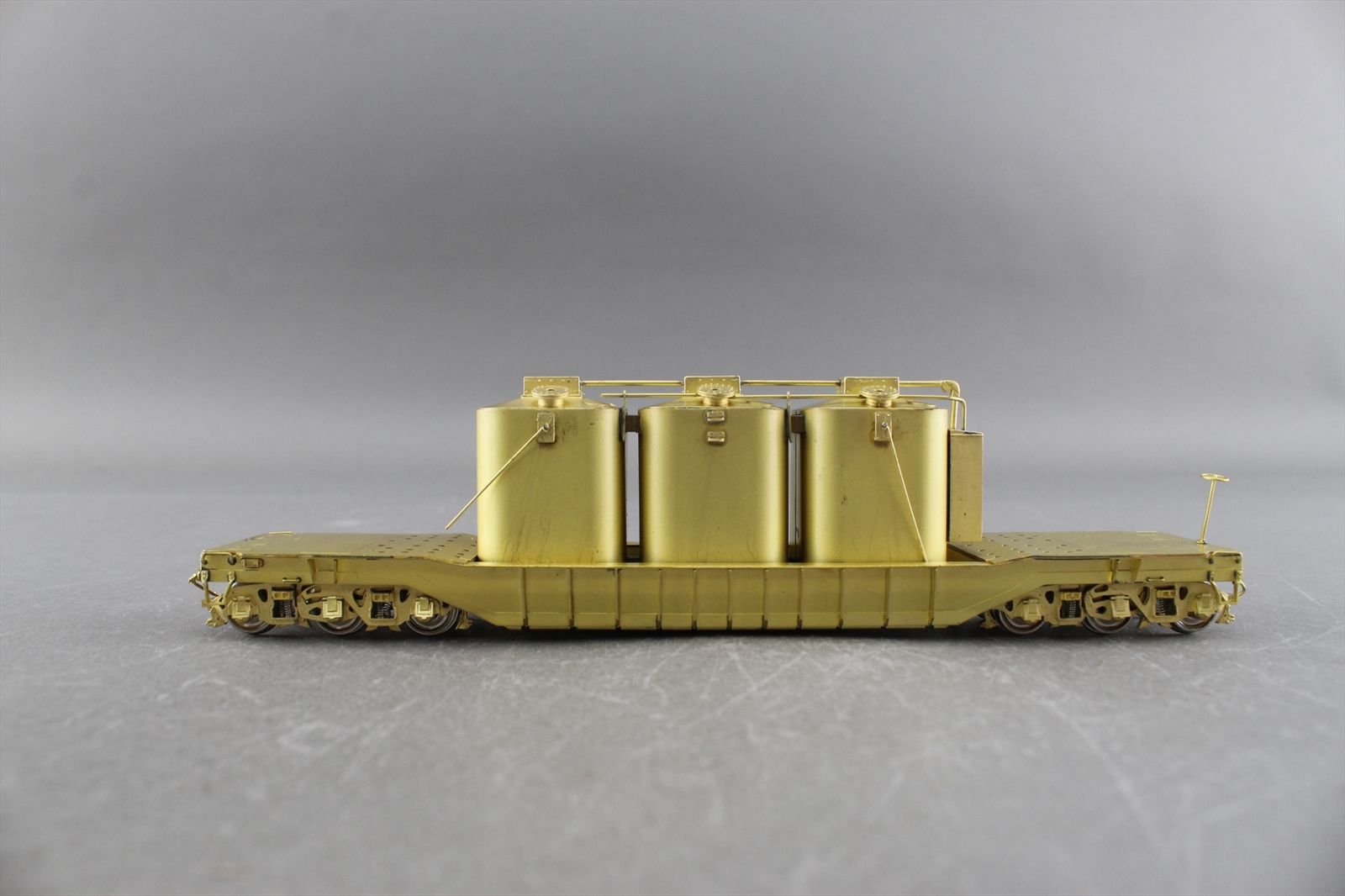 HO Brass Model - OMI 3198 Greenville Well Car 55' 6-Axle Buckeye Trucks ...