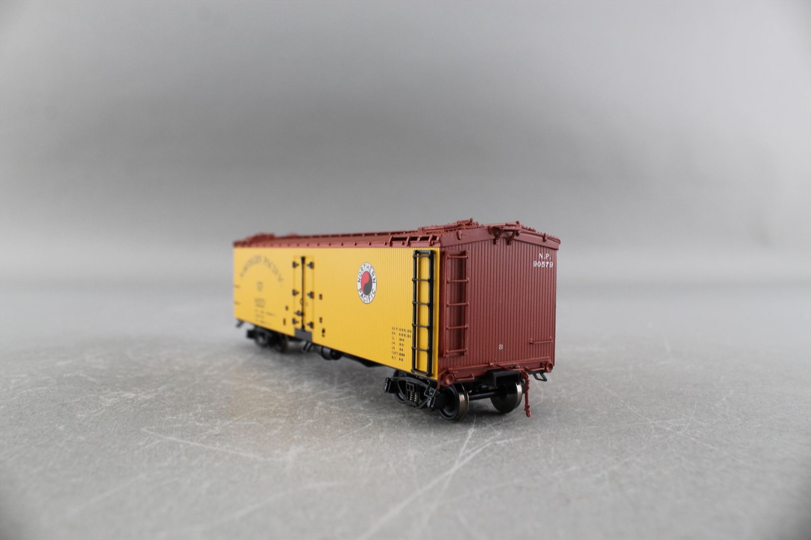 HO Brass Model - W&R Version 3 NP Northern Pacific Wood Reefer Yellow ...