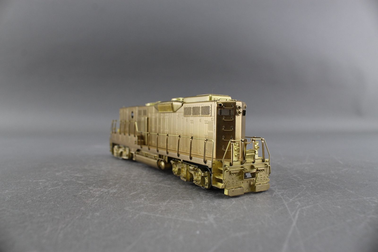 HO Brass Model - Oriental UP Union Pacific GP9 GP9B MB Version - Unpainted - 1984 Run - Samhongsa