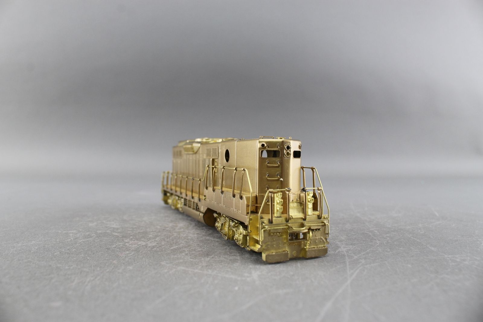 HO Brass Model - Oriental UP Union Pacific GP9 GP9B MB Version - Unpainted - 1984 Run - Samhongsa