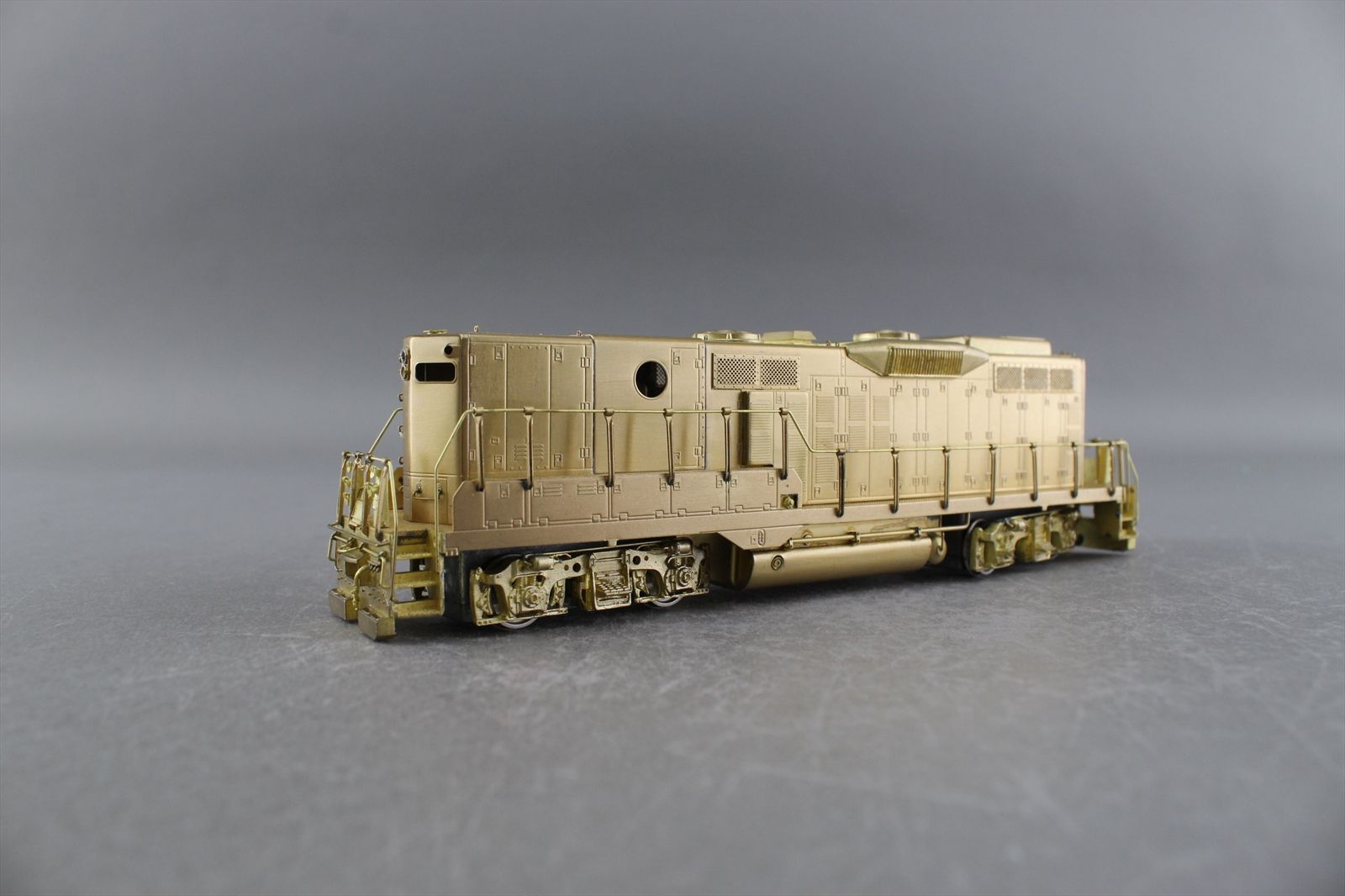 HO Brass Model - Oriental UP Union Pacific GP9 GP9B MB Version - Unpainted - 1984 Run - Samhongsa