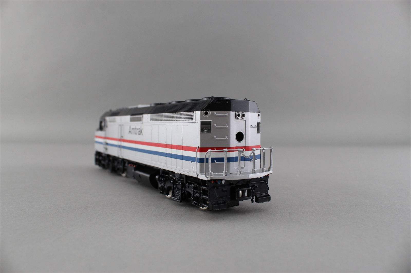 HO Brass Model - PFM Amtrak F40Ph Phase I Equal Even Band - F/P - 1985 ...