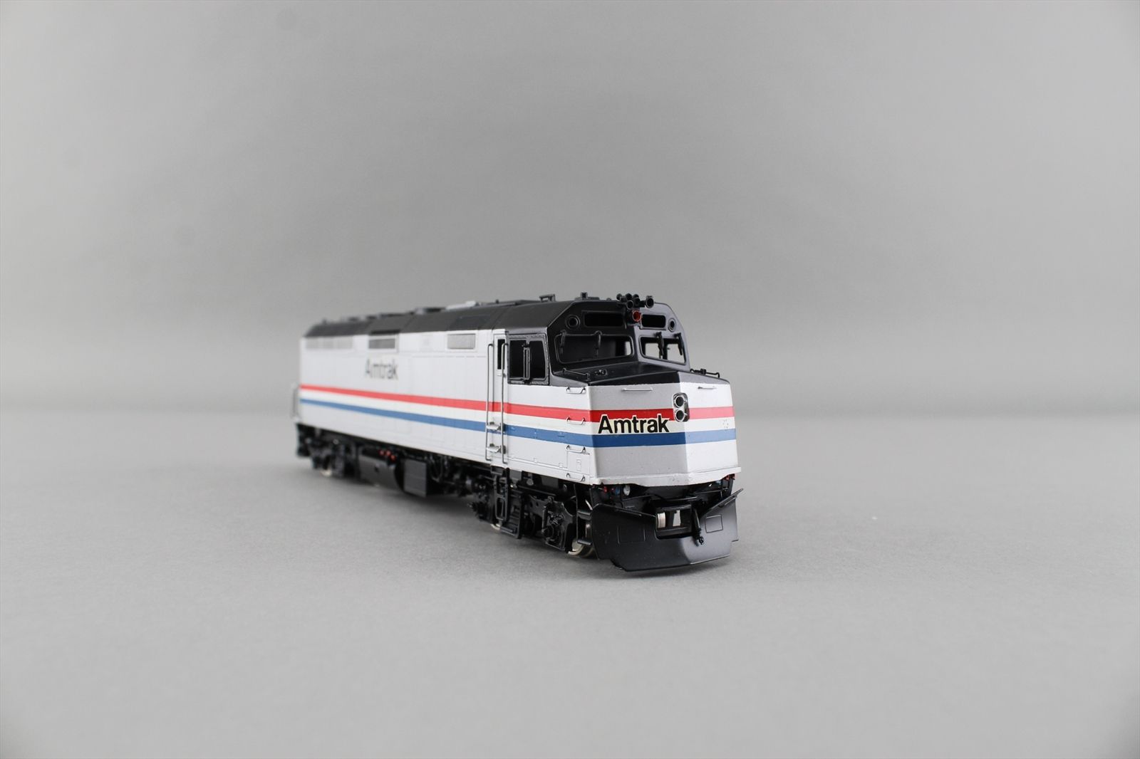 HO Brass Model - PFM Amtrak F40Ph Phase I Equal Even Band - F/P - 1985 ...
