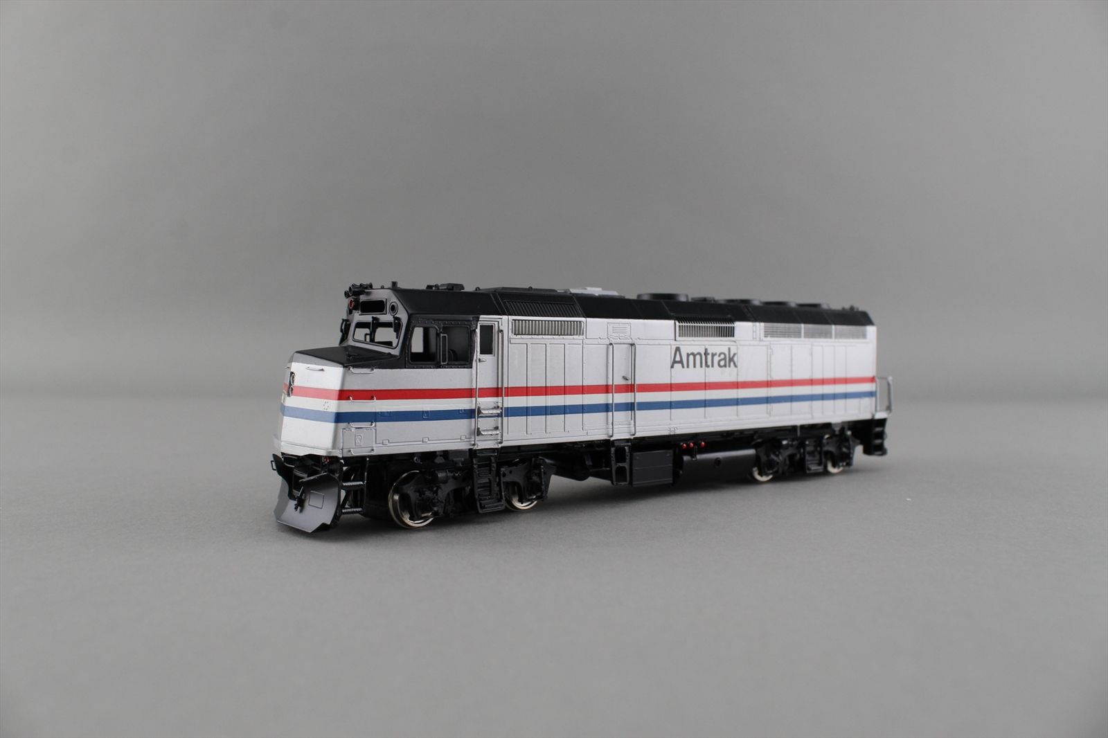 HO Brass Model - PFM Amtrak F40Ph Phase I Equal Even Band - F/P - 1985 ...