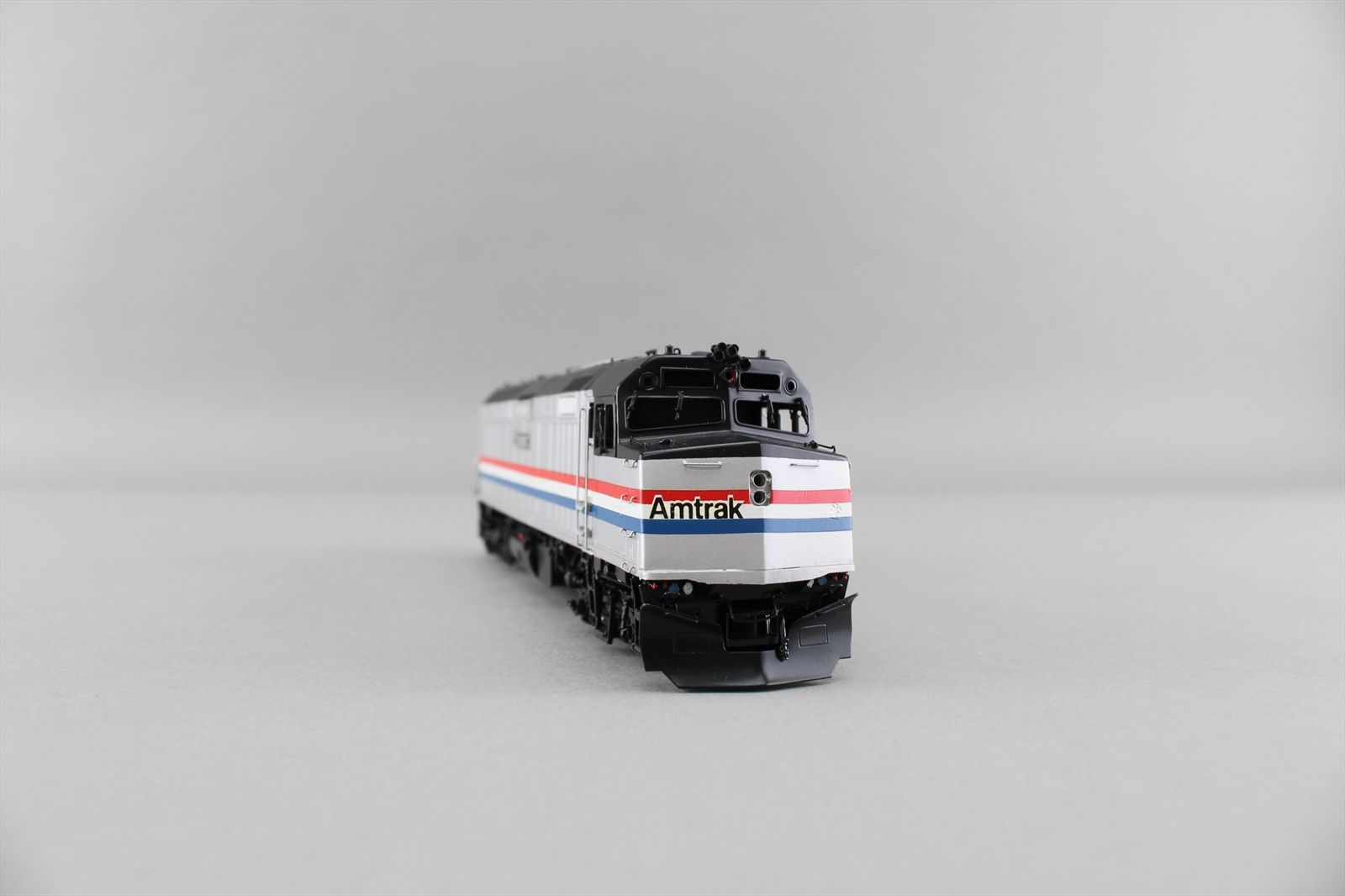 HO Brass Model - PFM Amtrak F40Ph Phase I Equal Even Band - F/P - 1985 ...