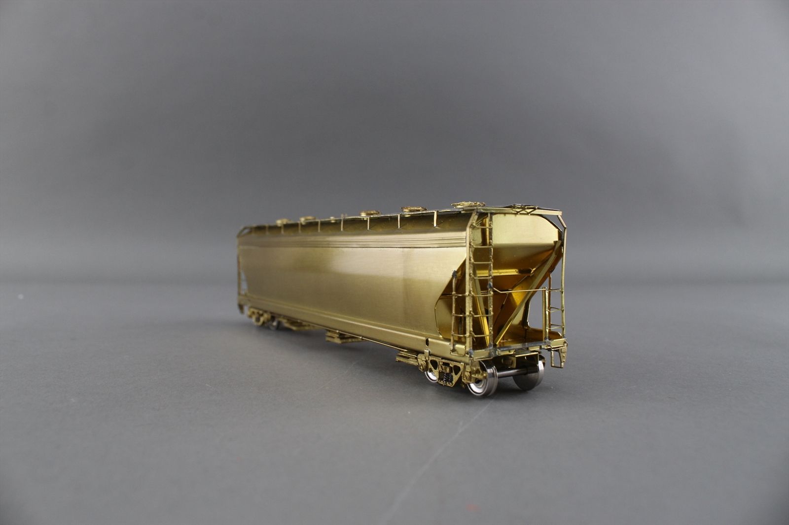 HO Brass Model - OMI 3092 ACF 3 Bay Centerflow 4600 Covered Hopper w/ 6 ...