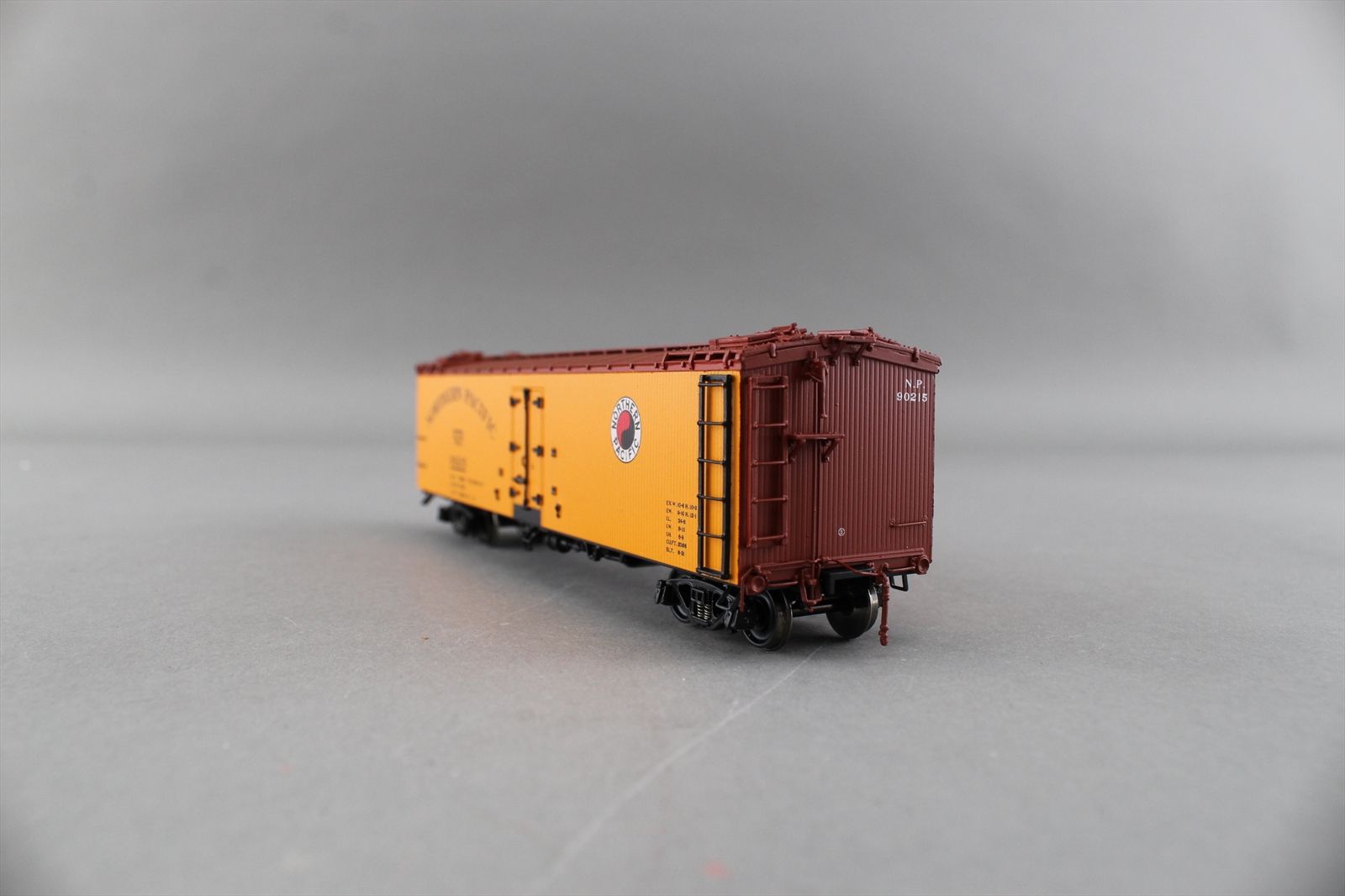 HO Brass Model - W&R Version 4 NP Northern Pacific Reefer Orange ...