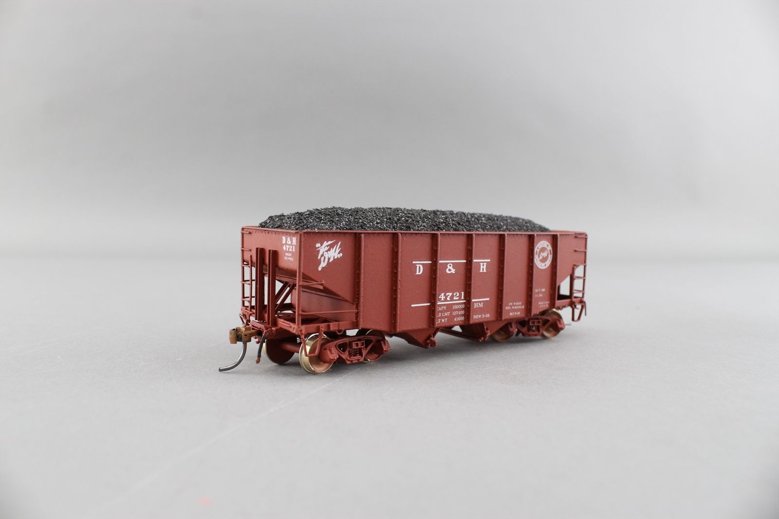 HO Brass Model - OMI 3086 D&H Delaware & Hudson 55-Ton 2-Bay Hopper ...