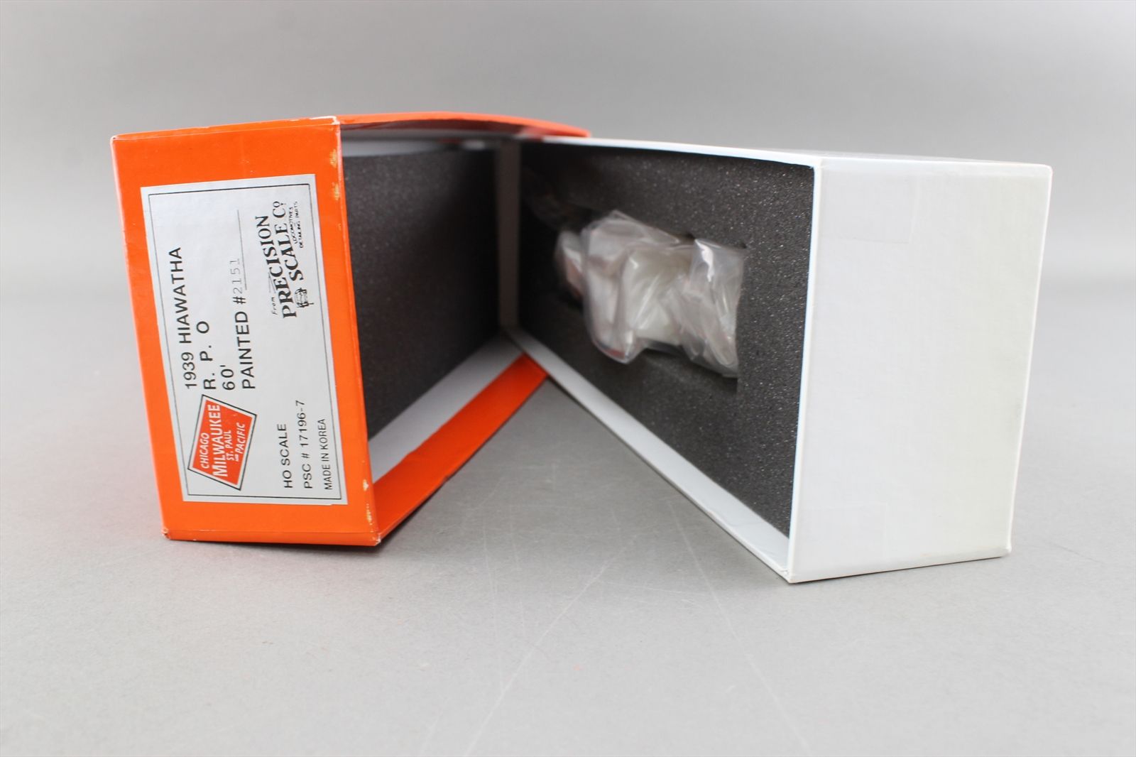 HO Brass Model - PSC 17196-7 Milwaukee 1939 Hiawatha 60' RPO #2151 - F ...