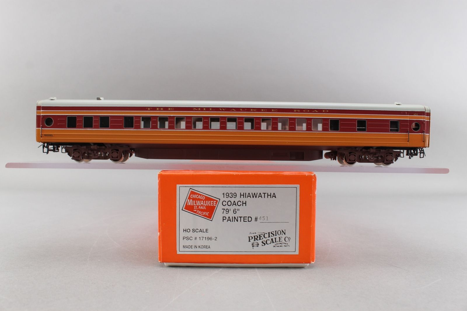 HO Brass Model - PSC 17196-2 Milwaukee 1939 Hiawatha 79'6" Coach #451 ...