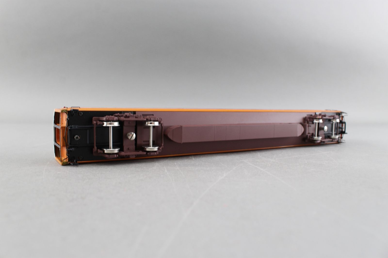 HO Brass Model - PSC 17196-2 Milwaukee 1939 Hiawatha 79'6" Coach #451 ...