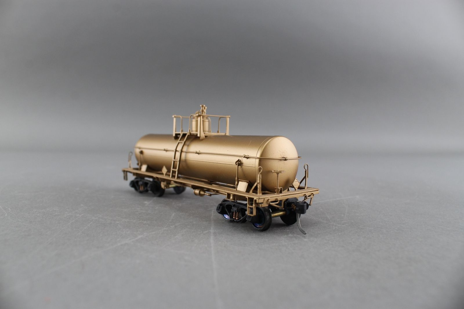 HO Brass Model - Lambert ICC 8000 Gallon Tank Car 103-BW - Unpainted - Made in Japan