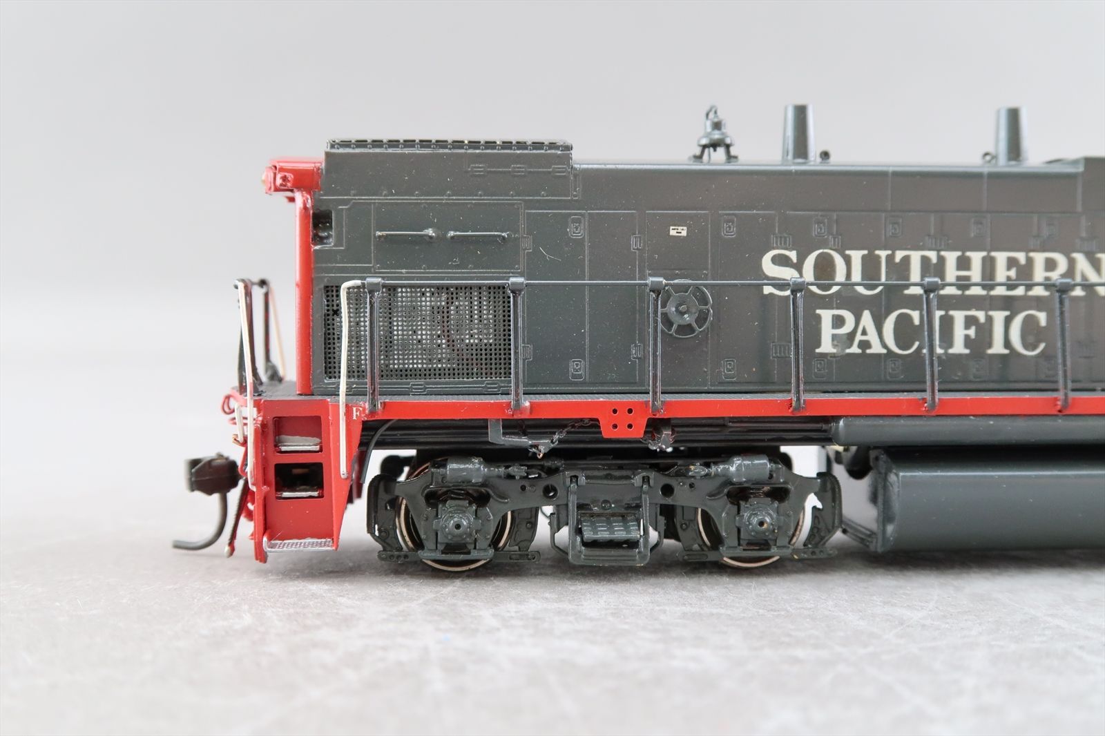 HO Brass Model - OMI 5589 SP Southern Pacific MP15AC Demonstrator #2704 - Custom - 1993 Run ...