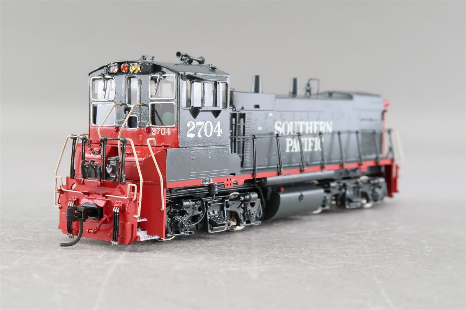 HO Brass Model - OMI 5589 SP Southern Pacific MP15AC Demonstrator #2704 ...