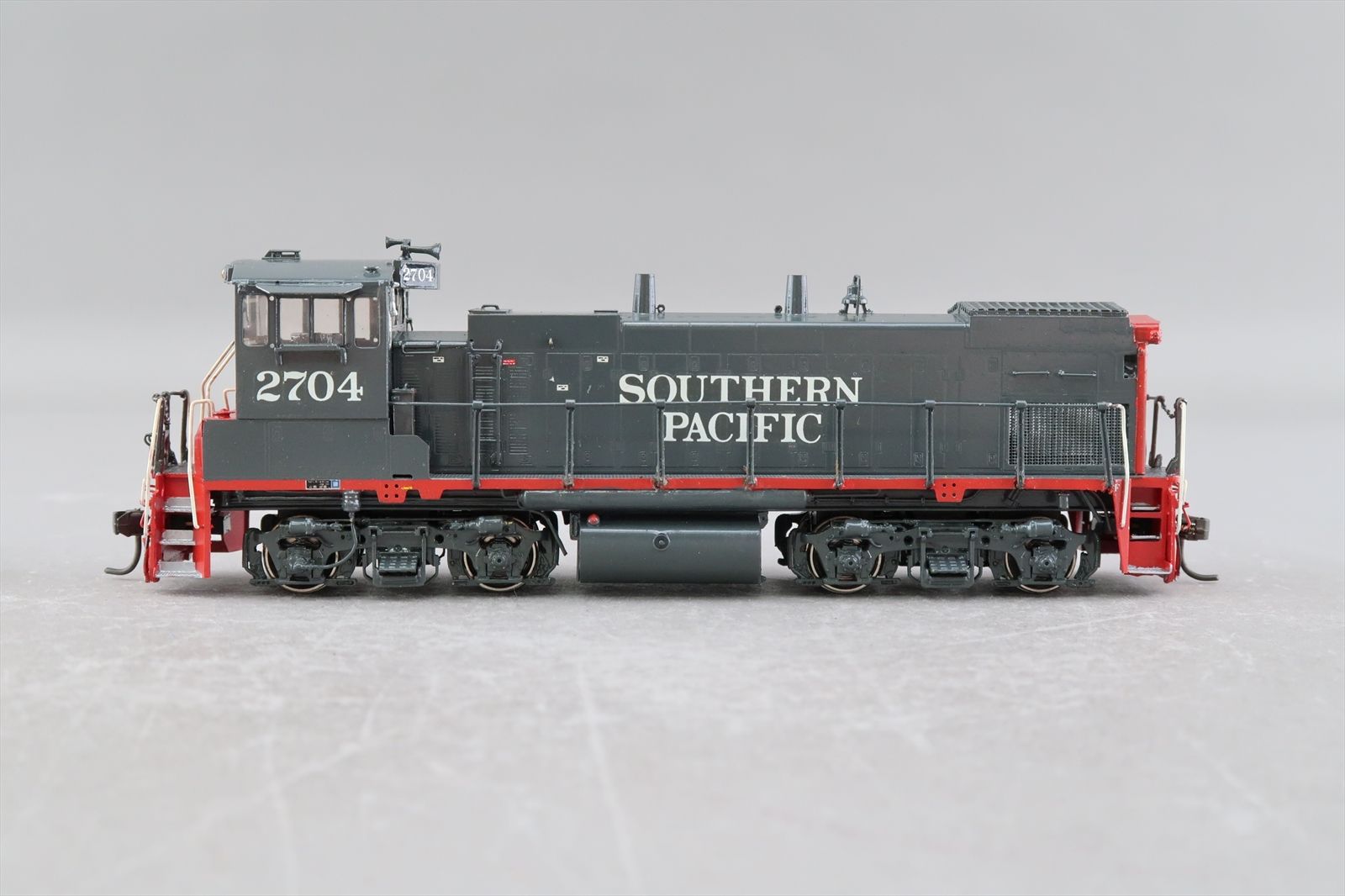 HO Brass Model - OMI 5589 SP Southern Pacific MP15AC Demonstrator #2704 - Custom - 1993 Run ...