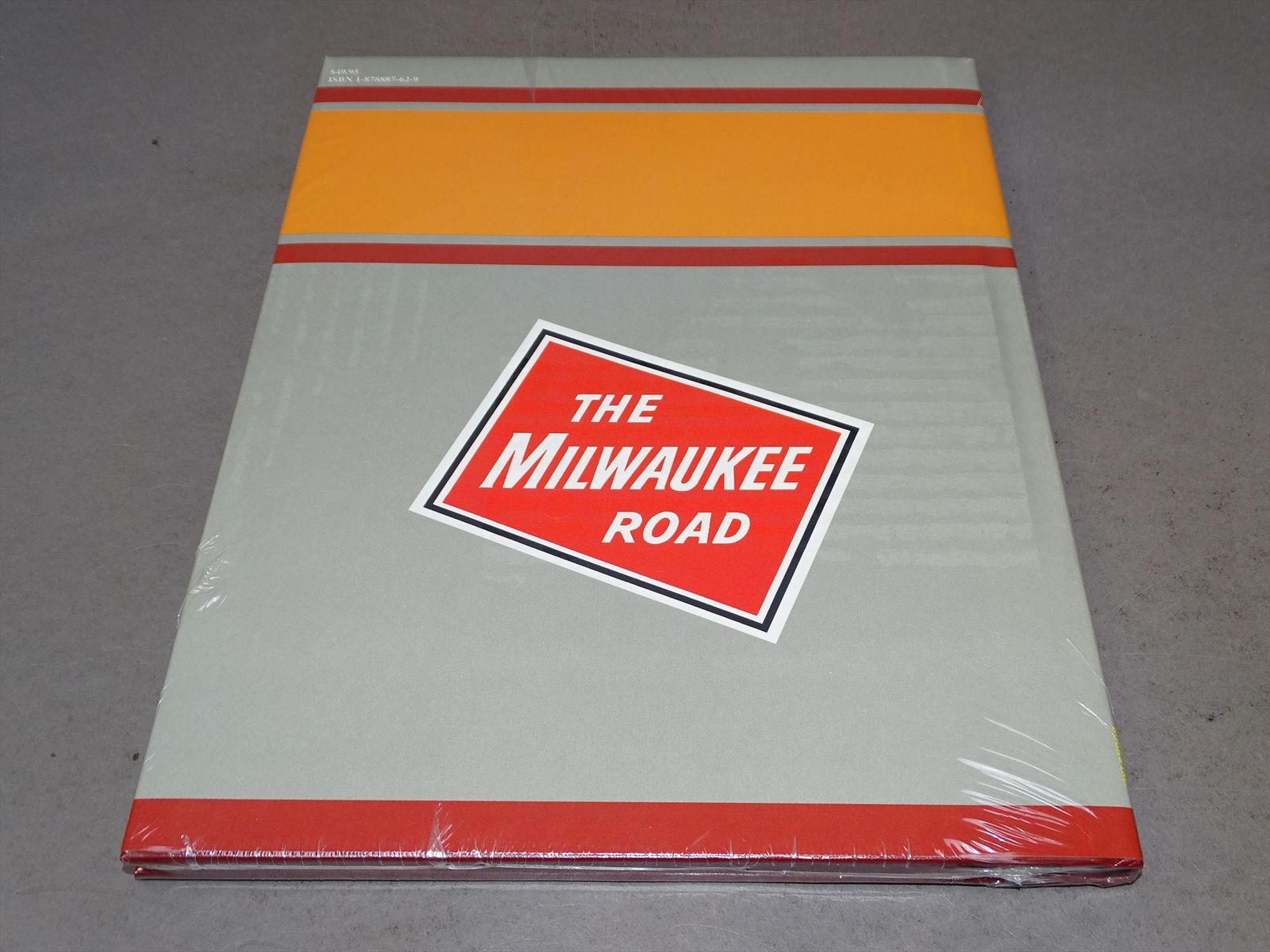 Railroad Book - The Milwaukee Road In Color: Volume 2: The City of ...