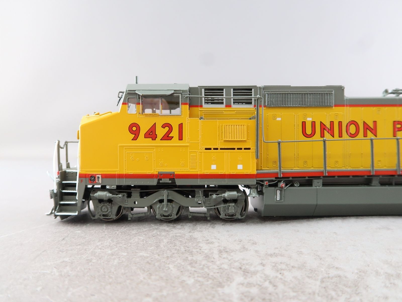 HO Brass Model - OMI 5835.1 UP Union Pacific Dash 8-40CW #9421 - F/P ...