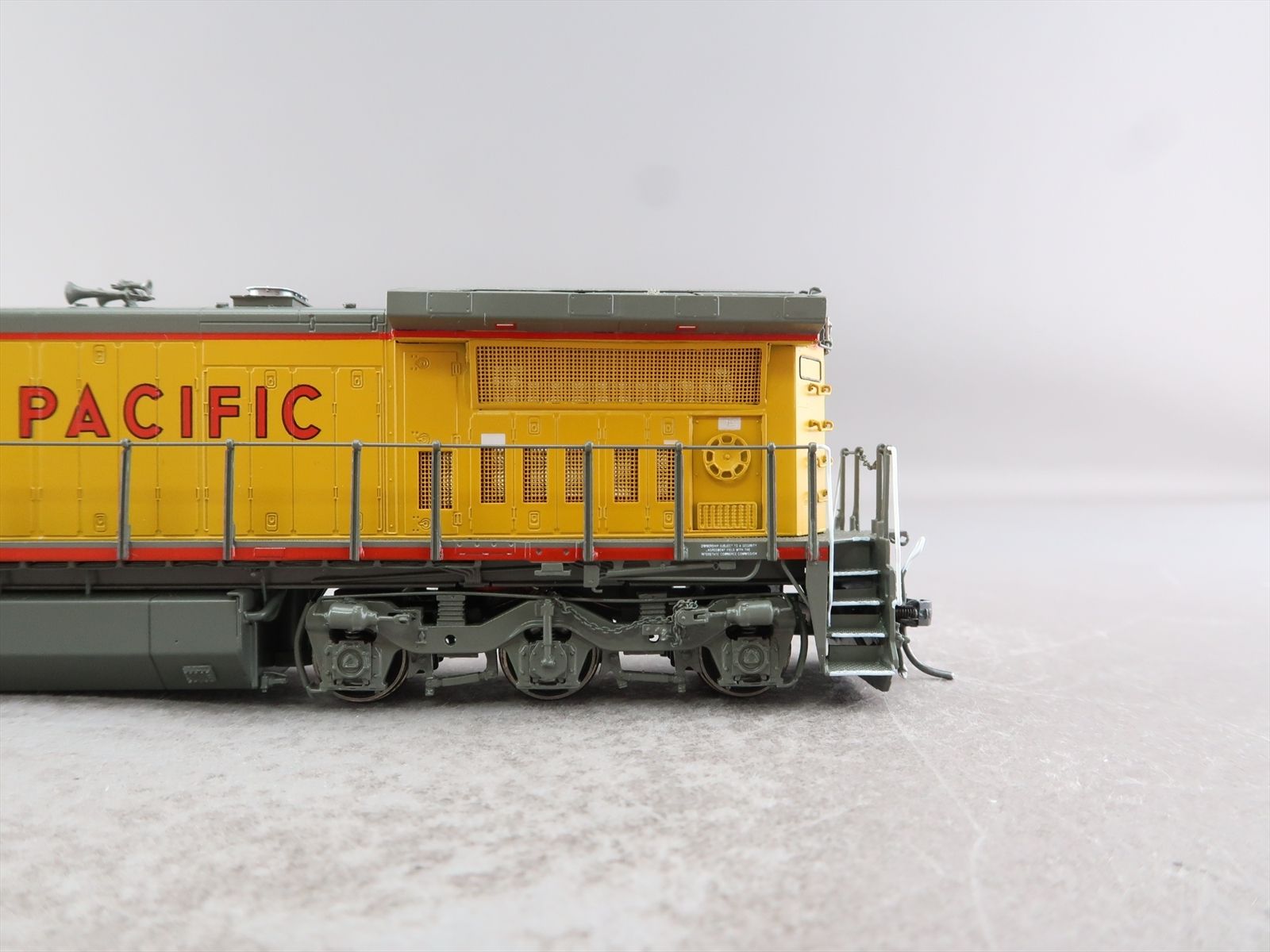 HO Brass Model - OMI 5835.1 UP Union Pacific Dash 8-40CW #9421 - F/P ...