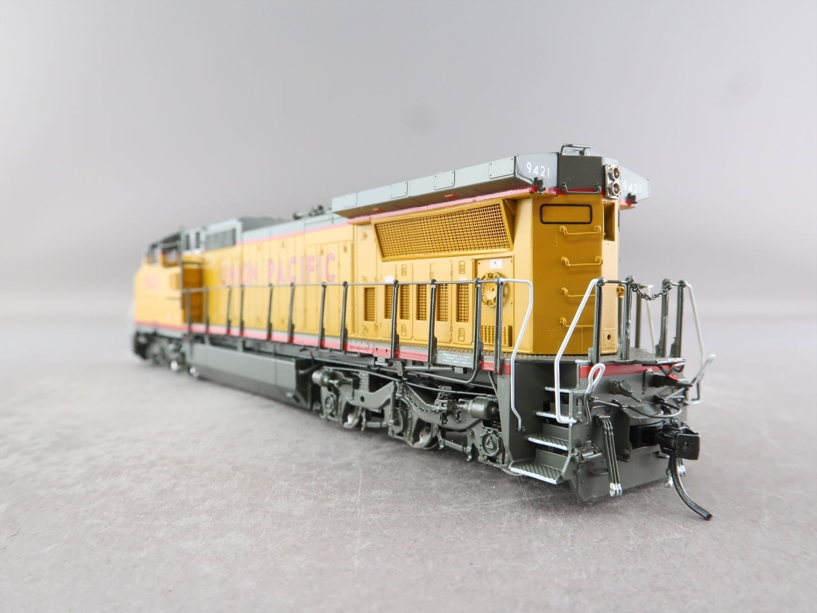 HO Brass Model - OMI 5835.1 UP Union Pacific Dash 8-40CW #9421 - F/P ...