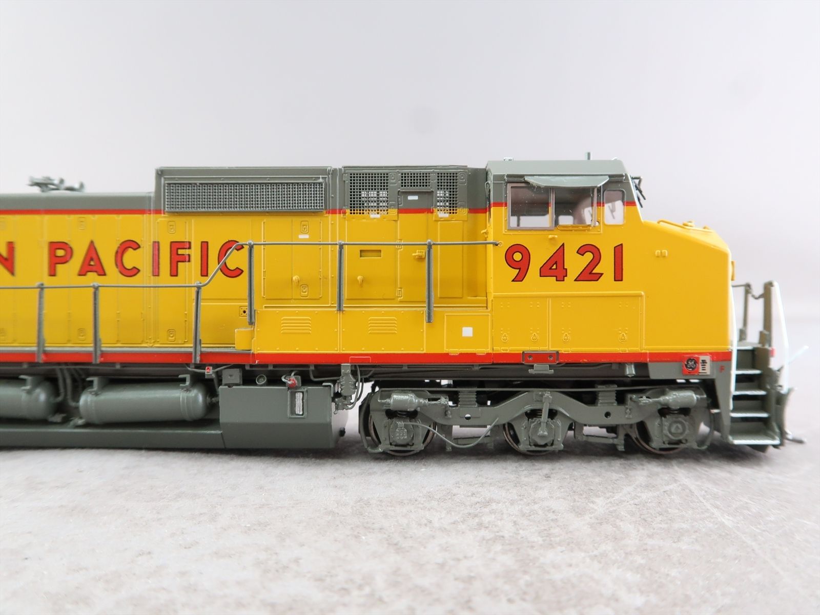 HO Brass Model - OMI 5835.1 UP Union Pacific Dash 8-40CW #9421 - F/P ...