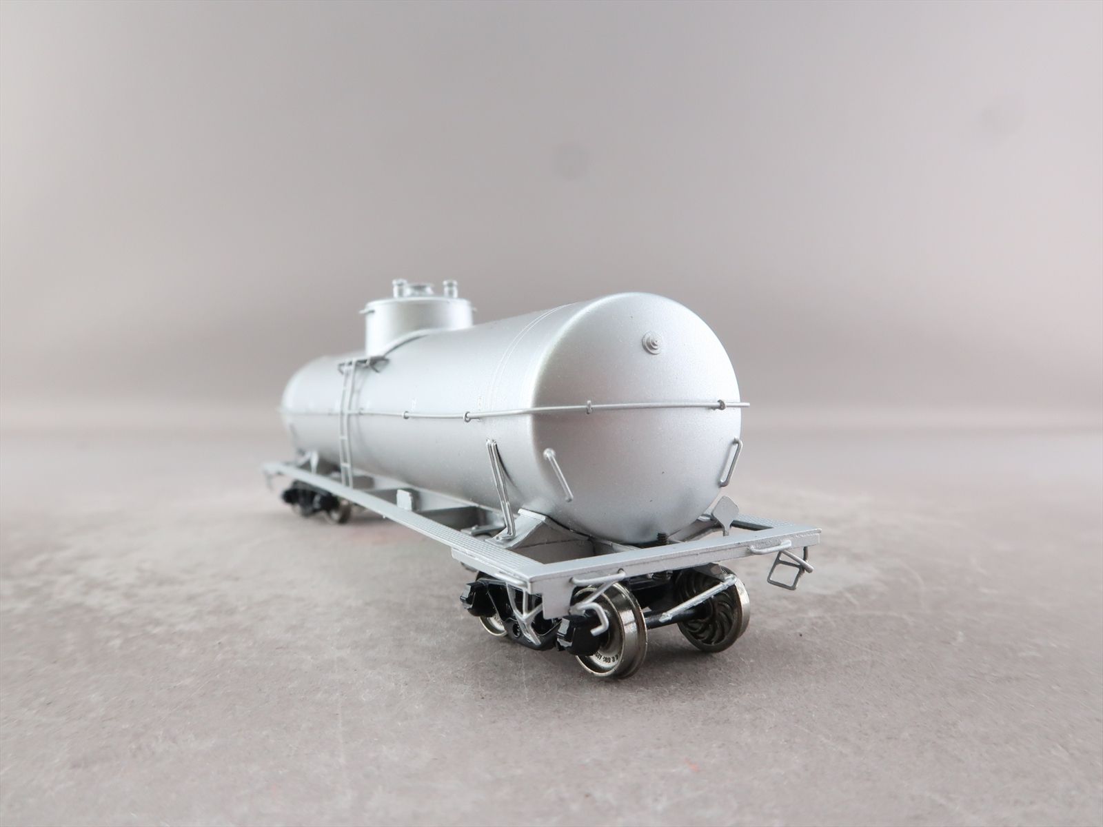 HO Brass Model - PSC 15606 16000 Gallon Tank Car - F/P + Unlettered ...