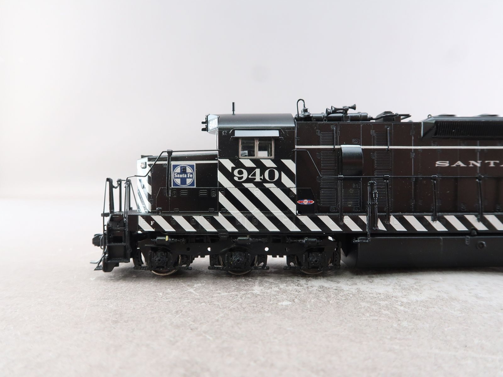 HO Brass Model - OMI 6758.1 AT&SF Santa Fe EMD SD24 #940 Small ...