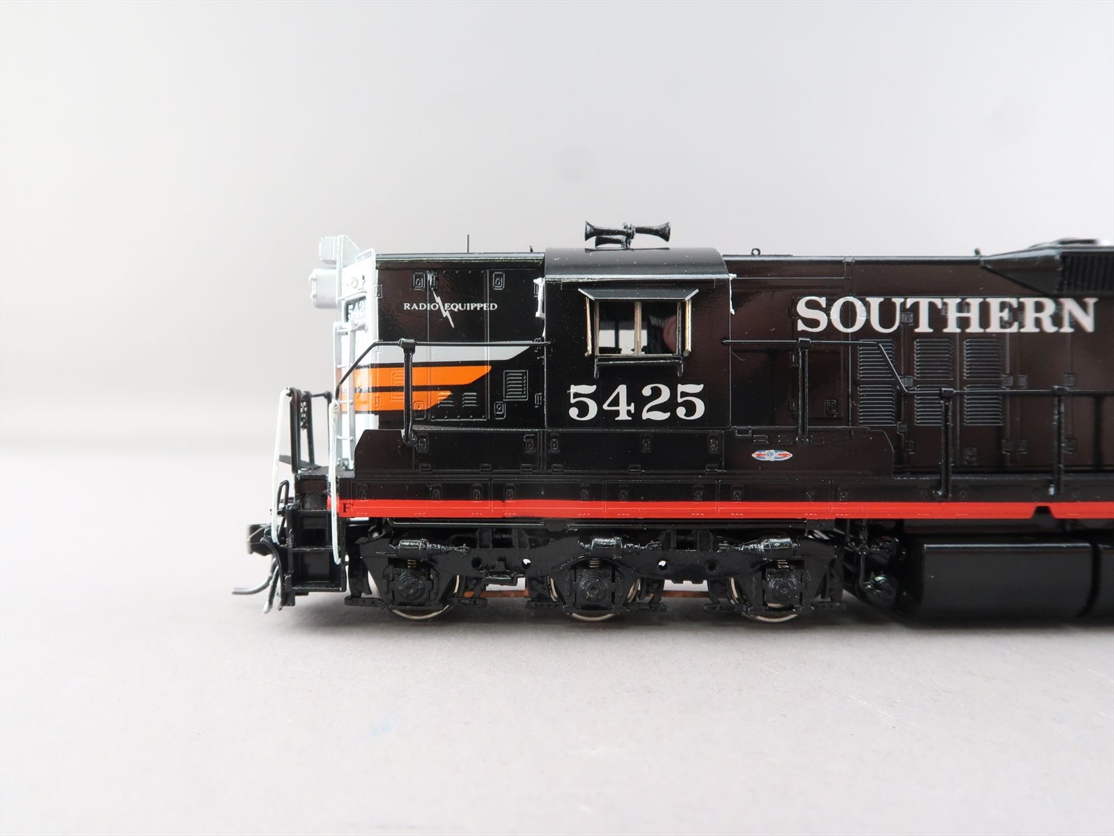 HO Brass Model - OMI 5182 SP Southern Pacific SD9 Black Widow #5425 - Custom - 1989 Run - Ajin