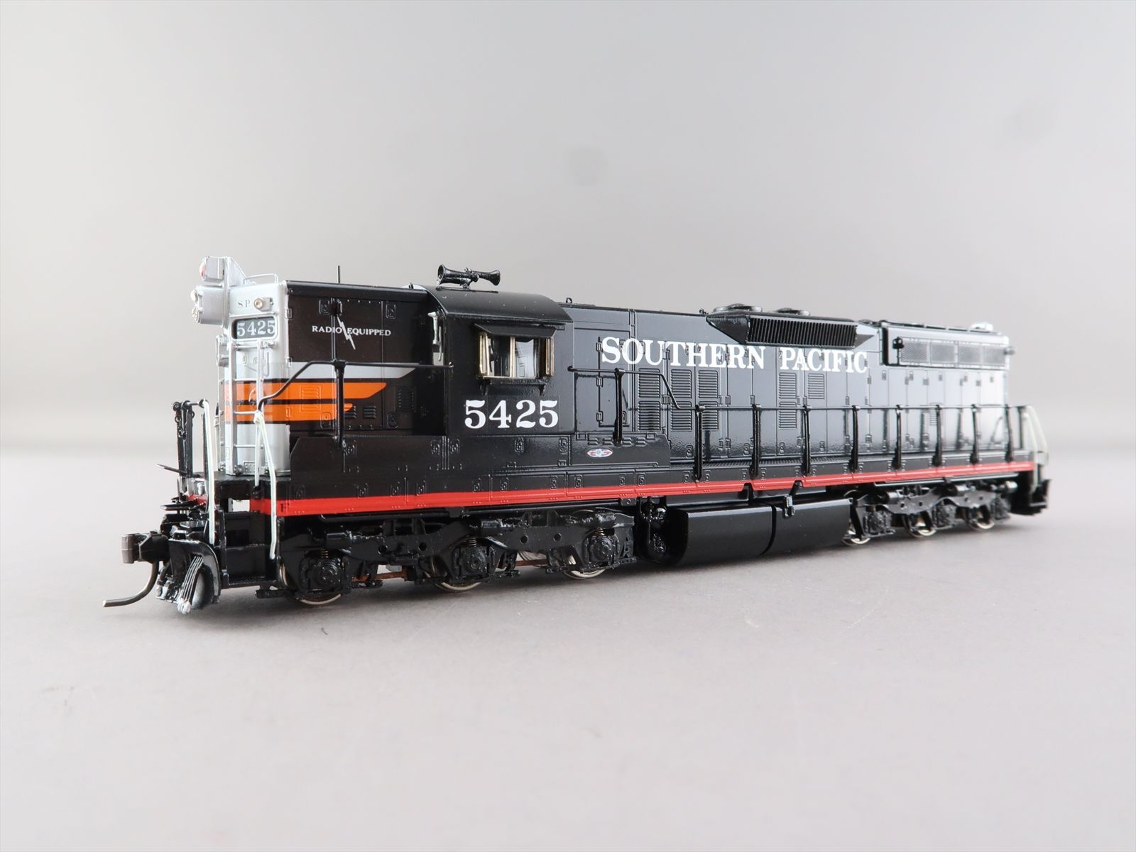 HO Brass Model - OMI 5182 SP Southern Pacific SD9 Black Widow #5425 - Custom - 1989 Run - Ajin