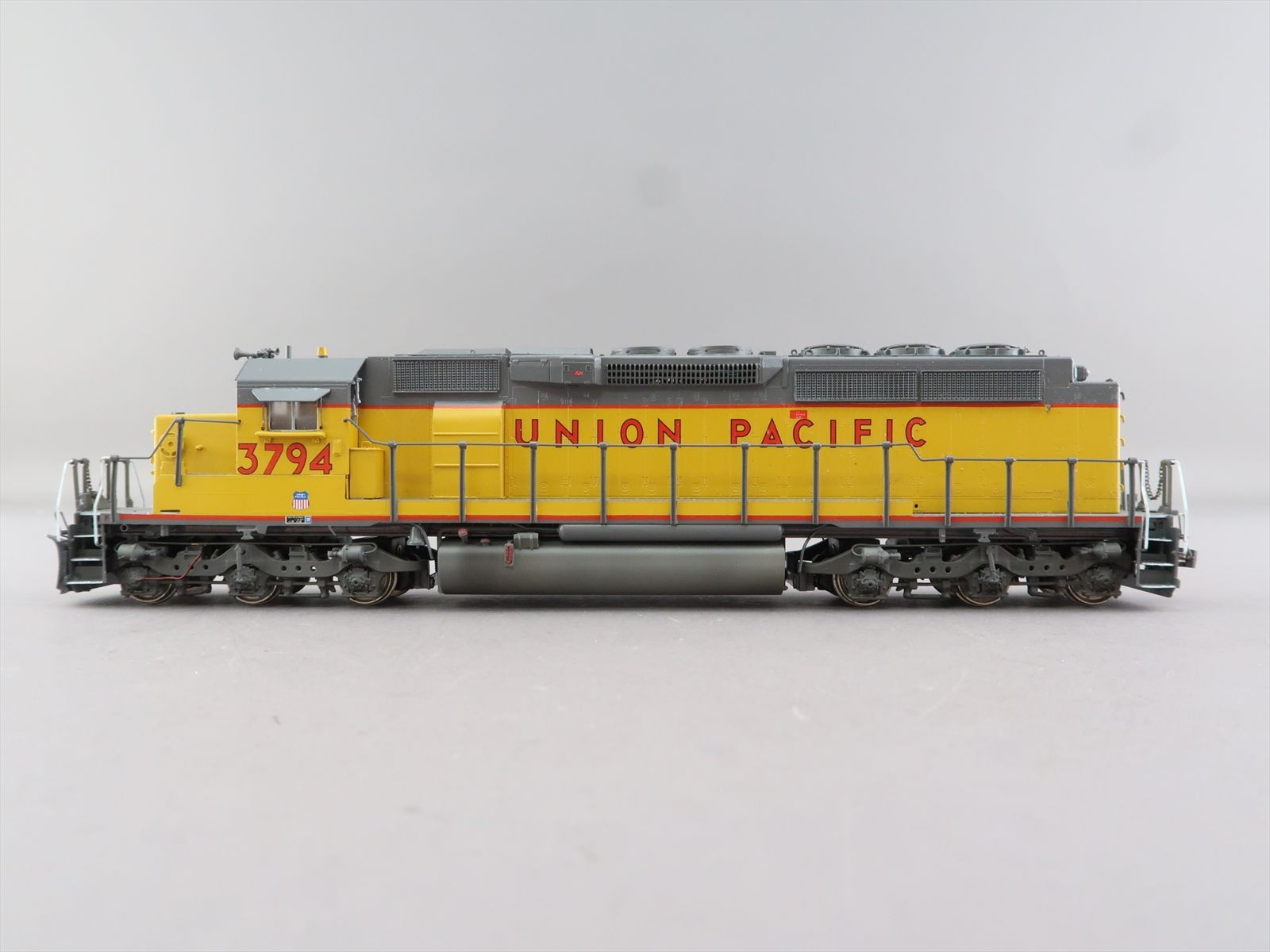 HO Brass Model - OMI 6340 UP Union Pacific SD40-2 #3794 w/ Porch Pot - Custom - 1992 Run - Ajin