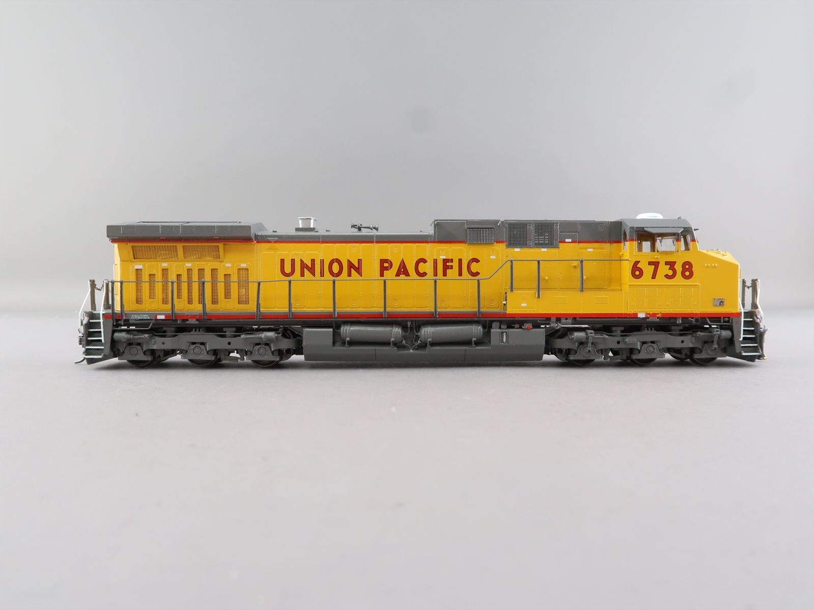 HO Brass Model - OMI 6561.1 UP Union Pacific AC4400CW #6738 - F/P ...